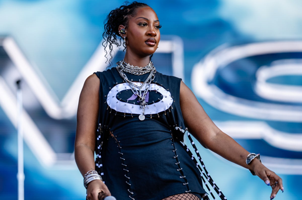 Tems gets four RIAA certifications in US — Daily Economy News