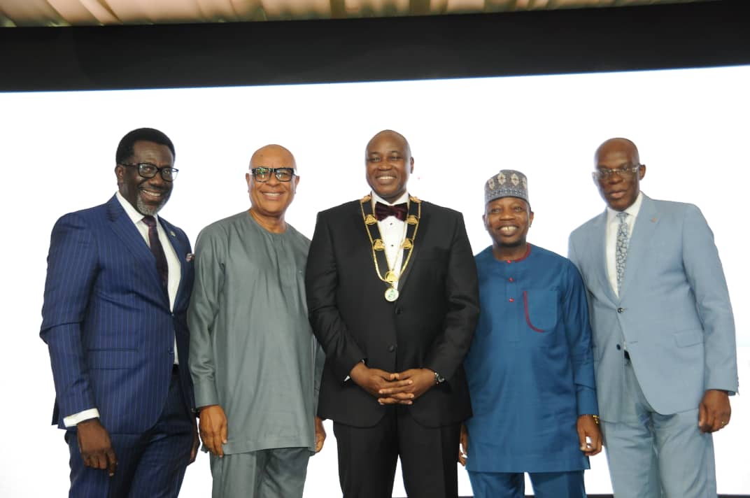 Insurance industry celebrates 26th NIA Chairman, Kunle Ahmed — Daily ...